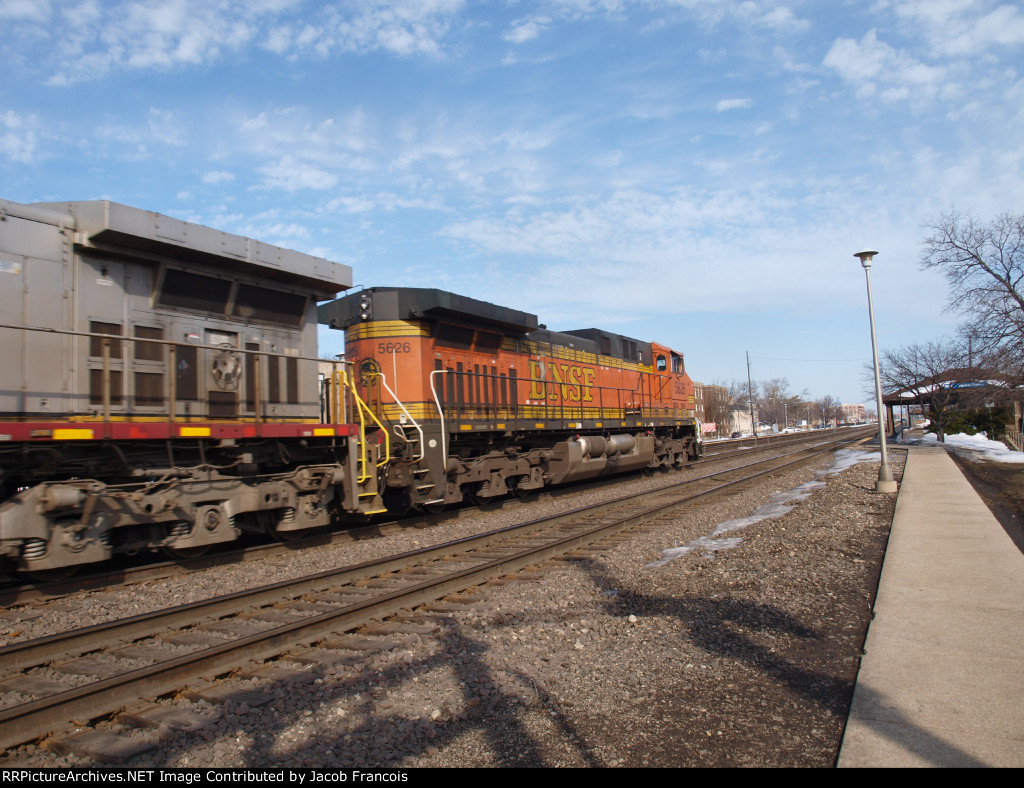 BNSF 5626