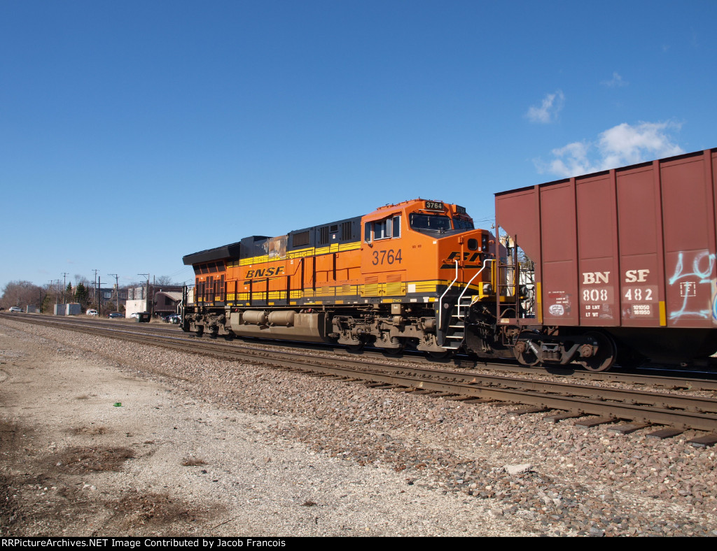 BNSF 3764