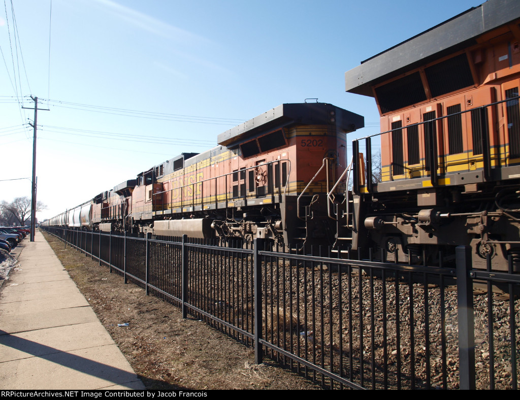 BNSF 5202