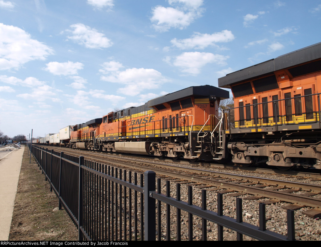 BNSF 7257