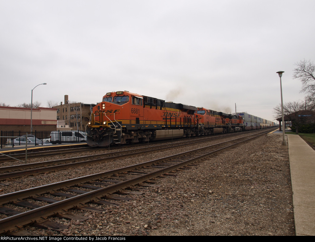 BNSF 6681