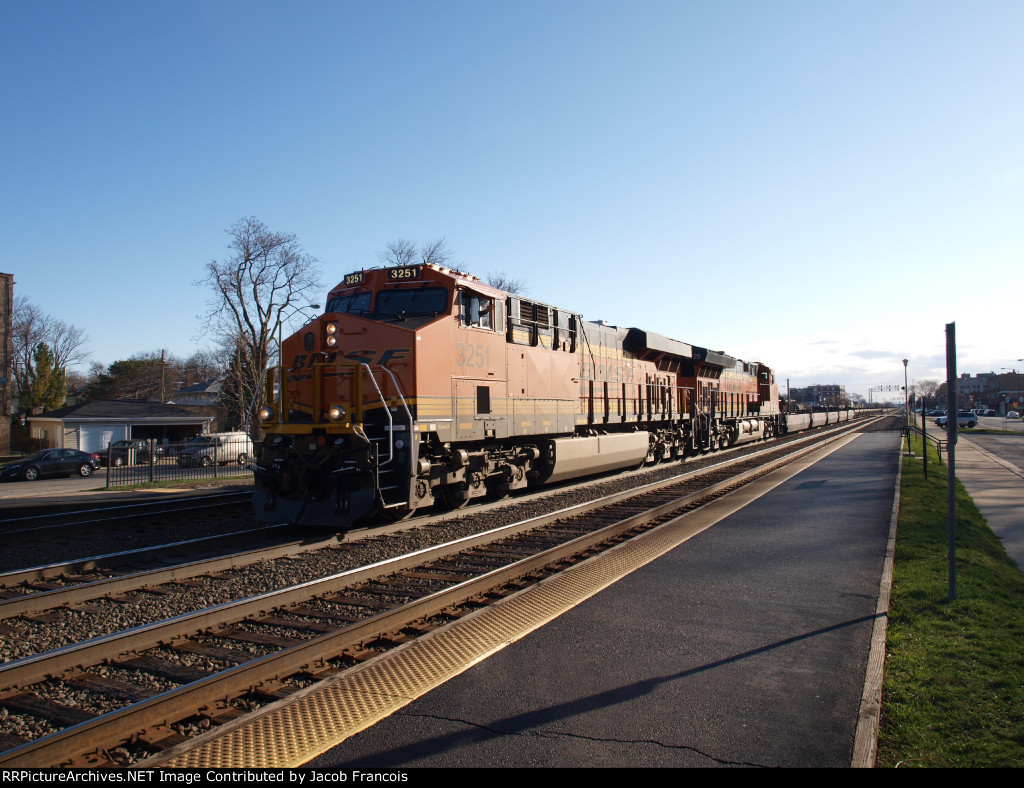 BNSF 3251
