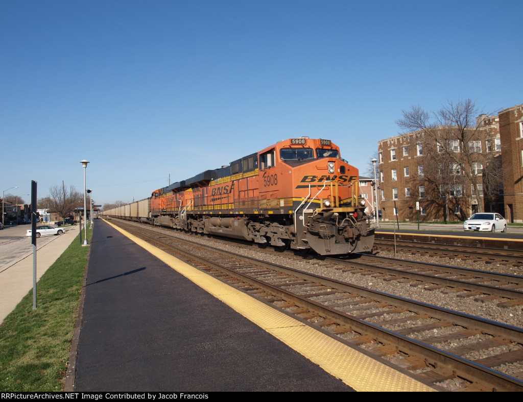 BNSF 5908