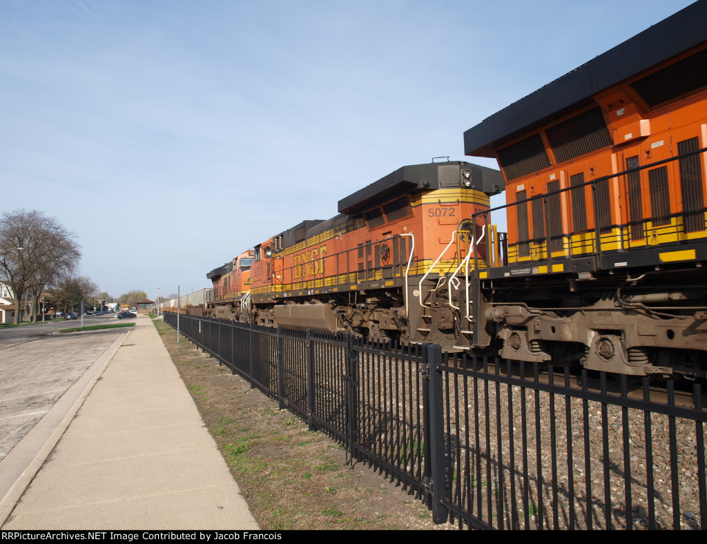 BNSF 5072