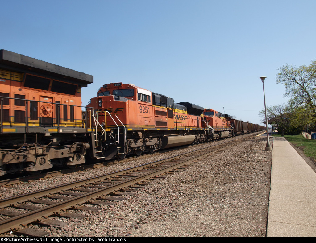 BNSF 9251