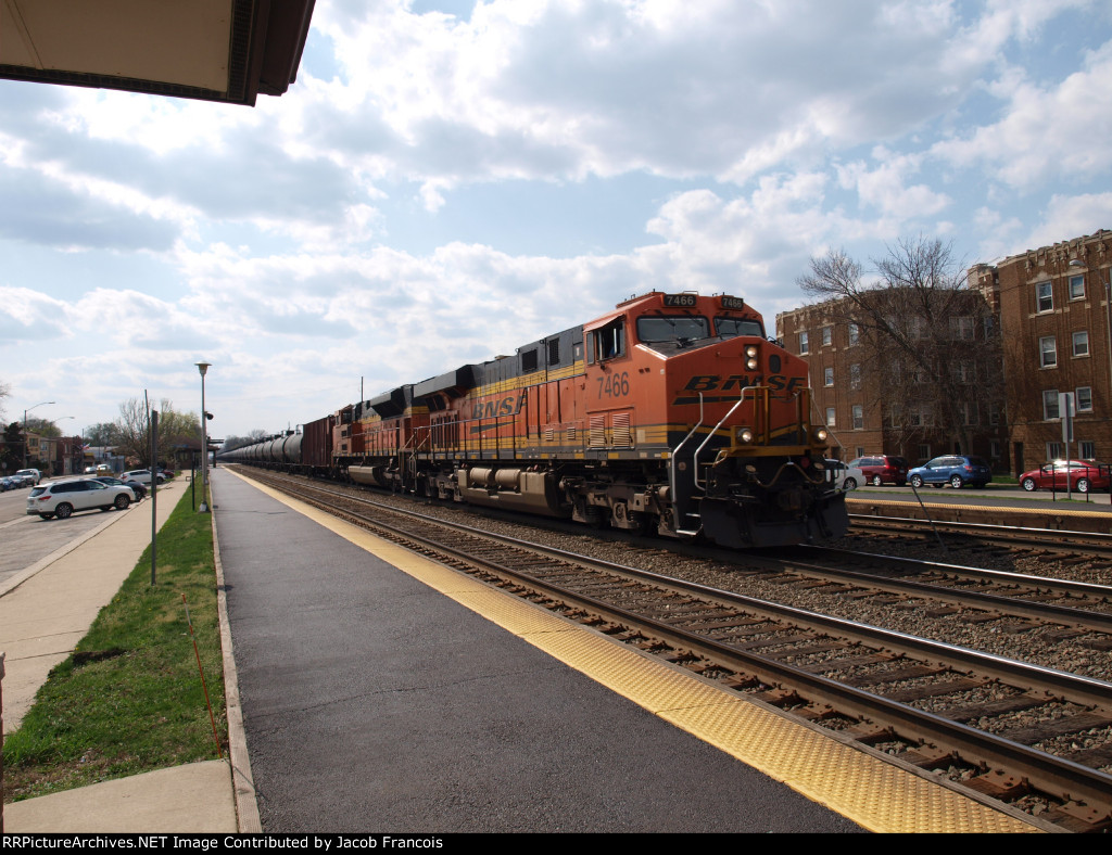 BNSF 7466