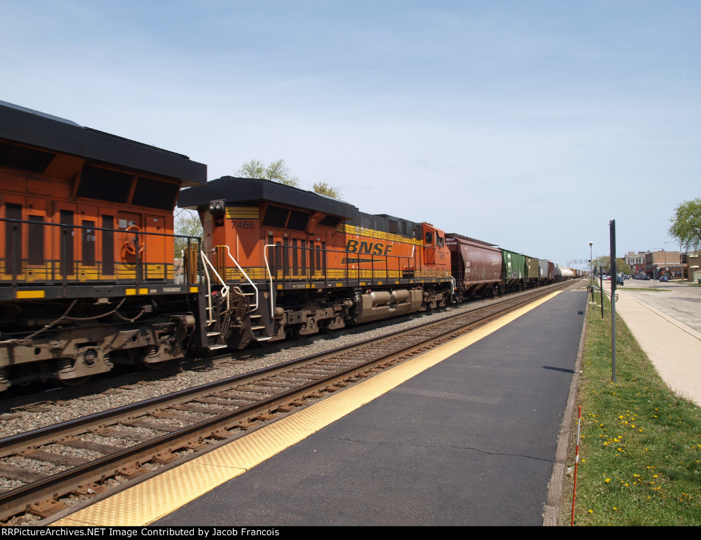 BNSF 7466