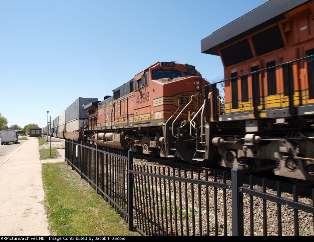 BNSF 4598