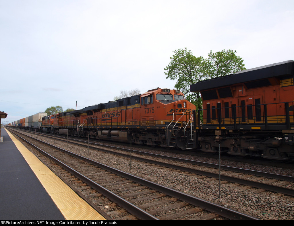 BNSF 7375