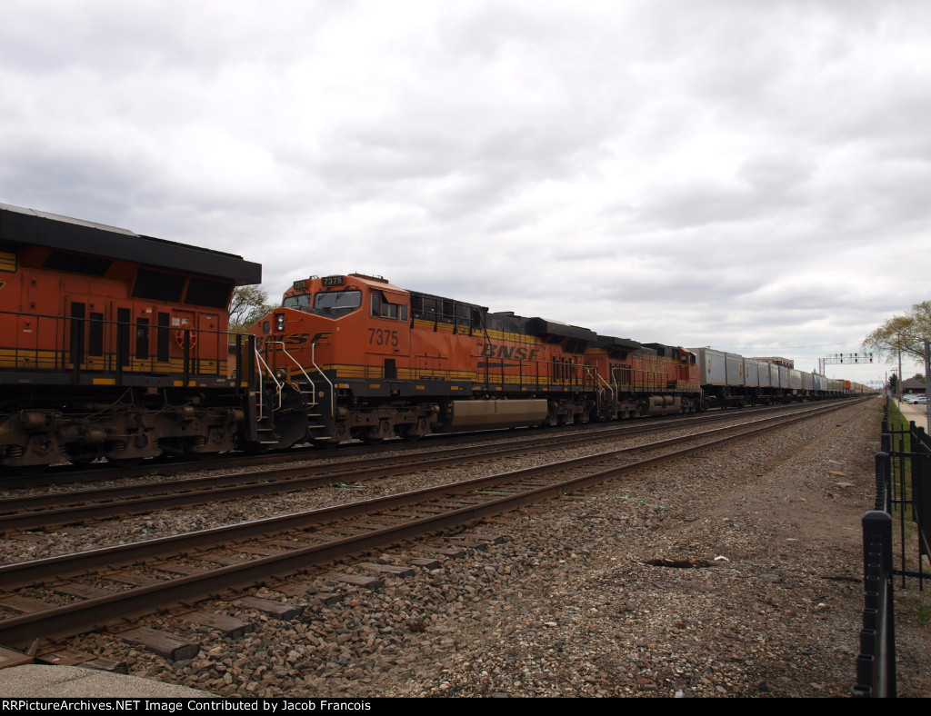 BNSF 7375