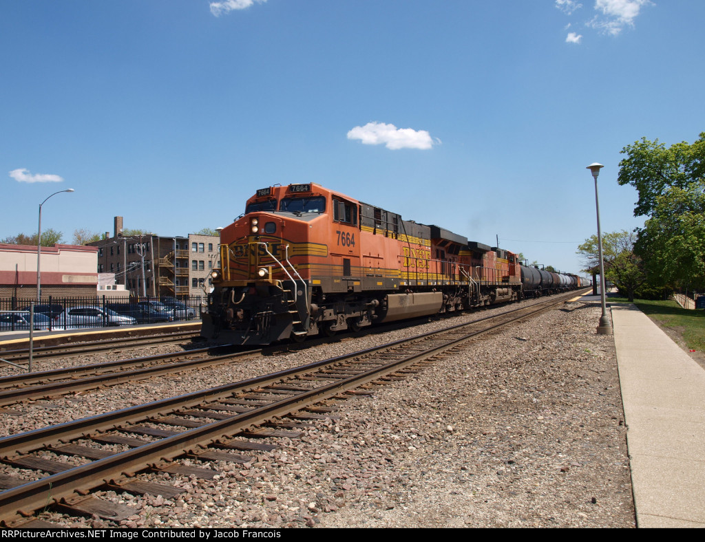 BNSF 7664