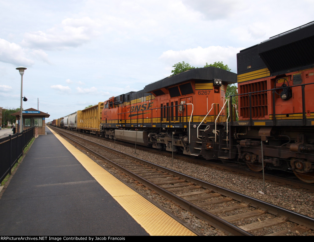 BNSF 6267