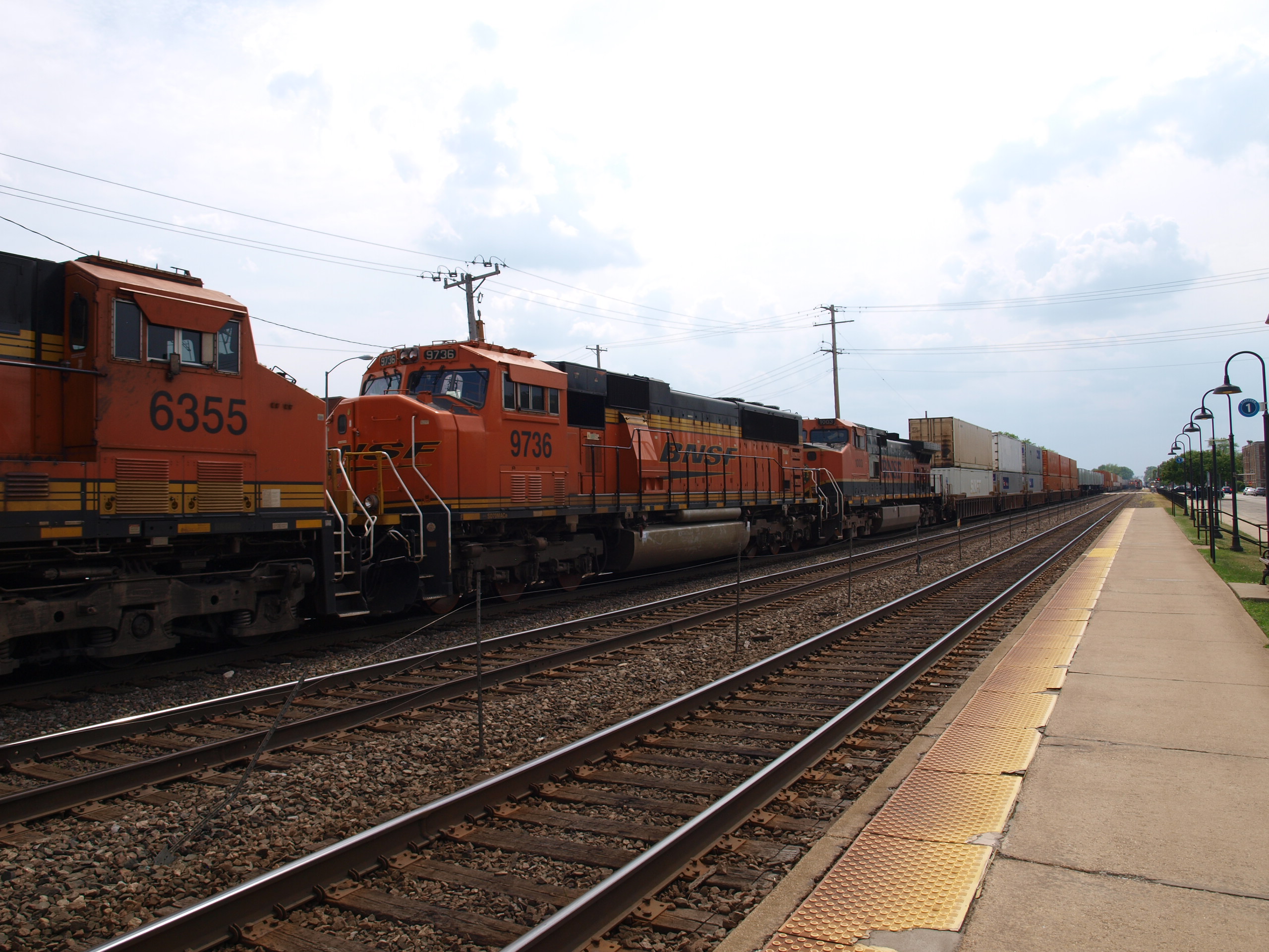 BNSF 9736
