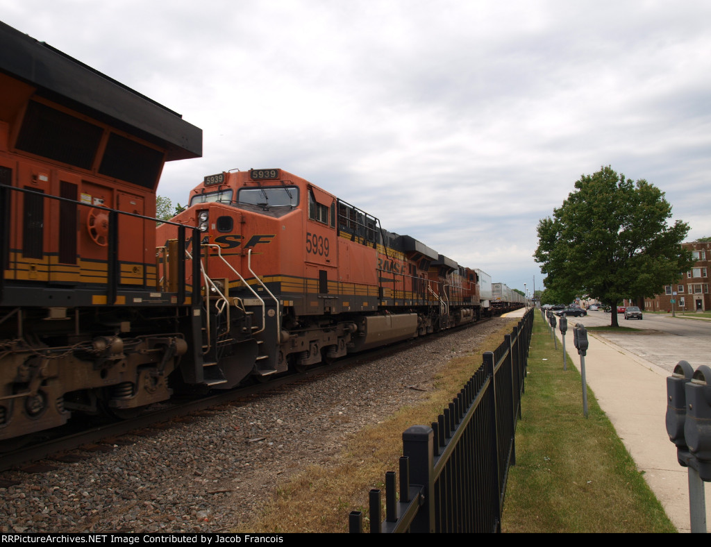 BNSF 5939