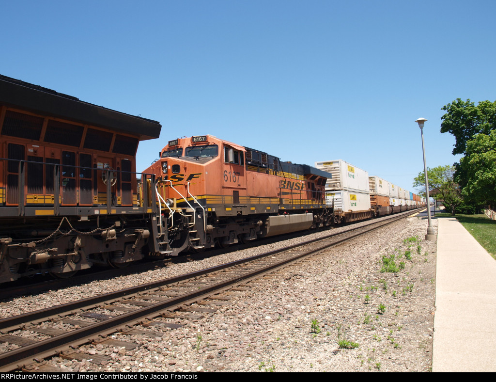 BNSF 6167