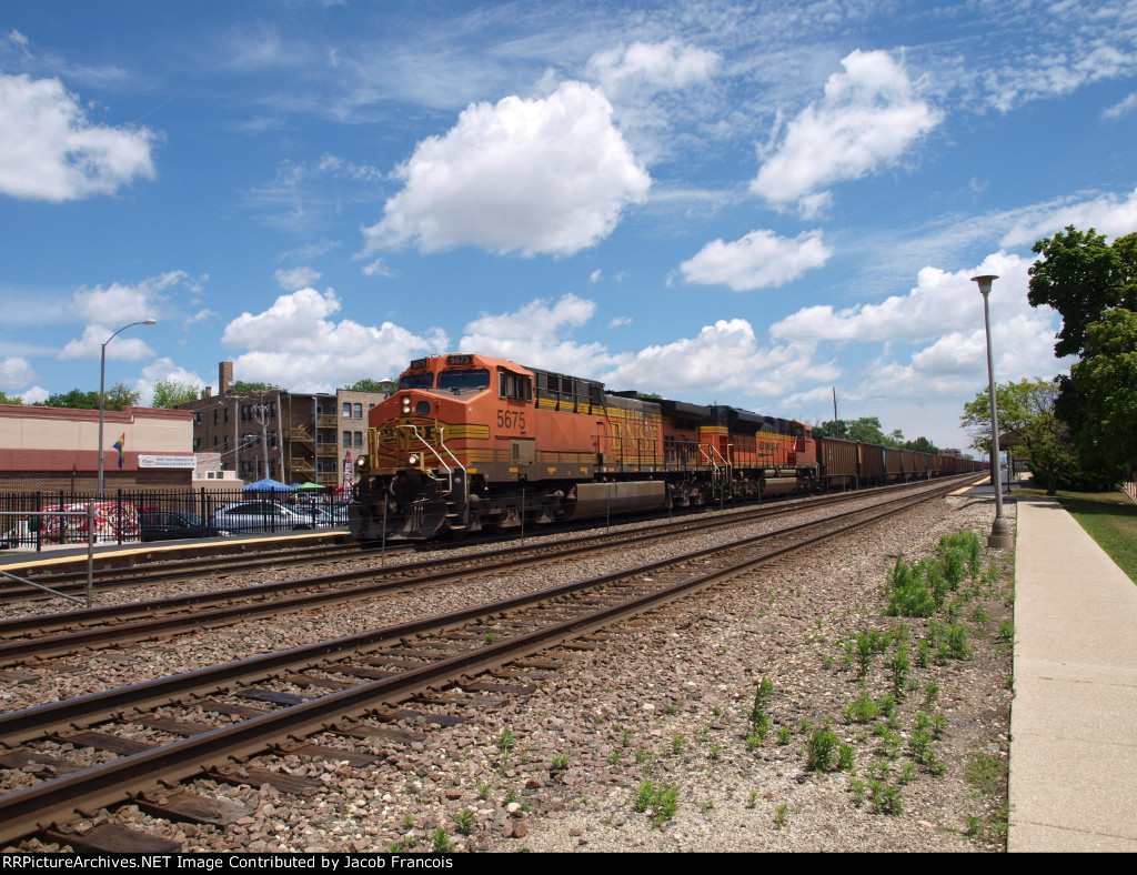 BNSF 5675