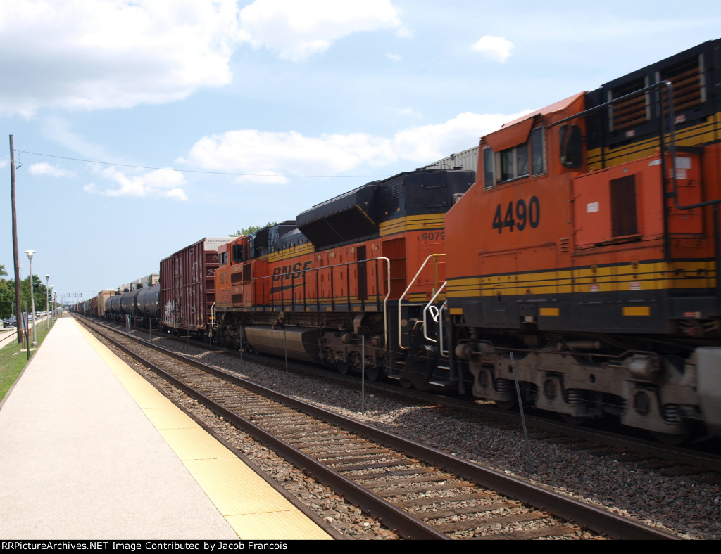BNSF 9079