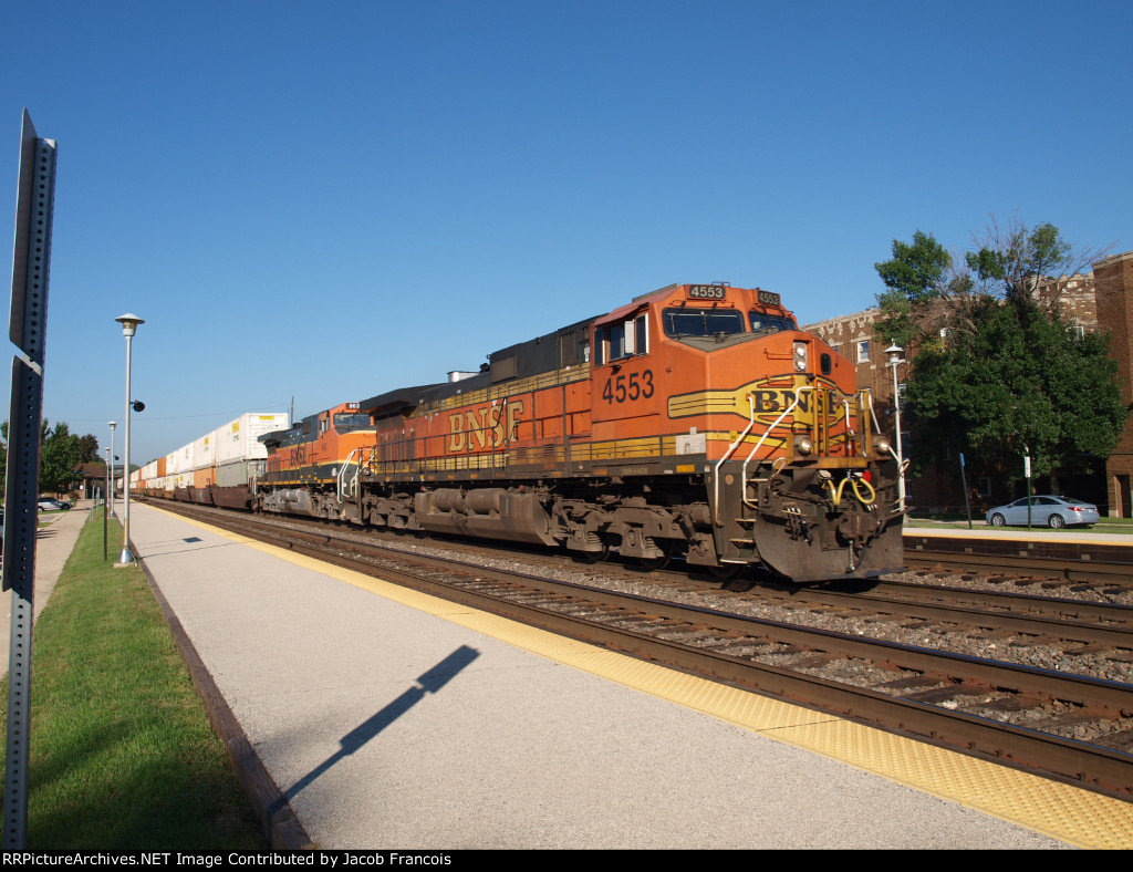 BNSF 4553