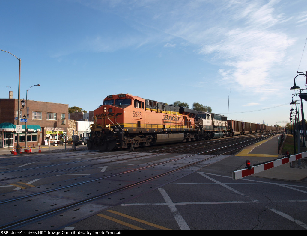 BNSF 5933