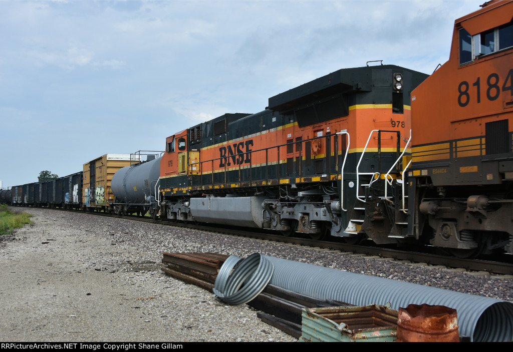 BNSF 978 Roster shot.