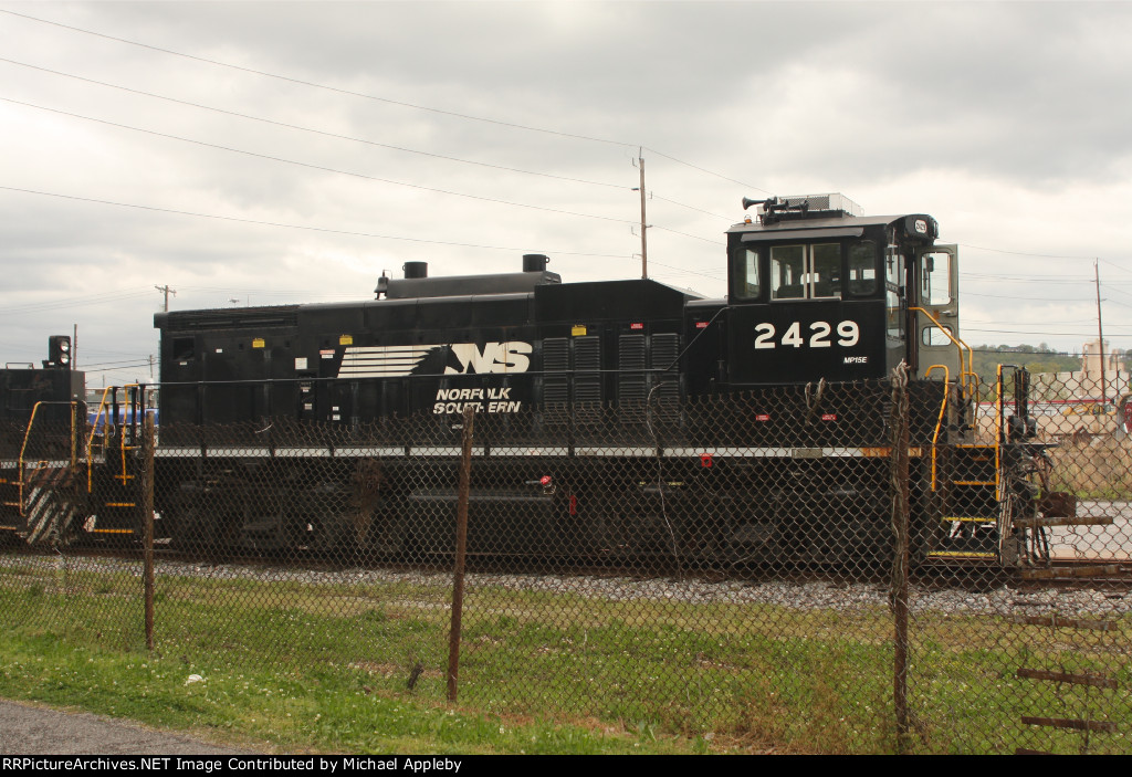 NS 2429, MP15E.