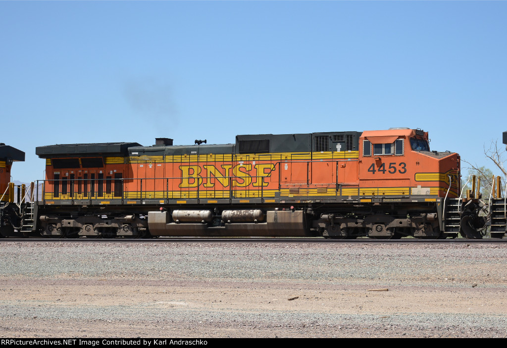 BNSF 4453