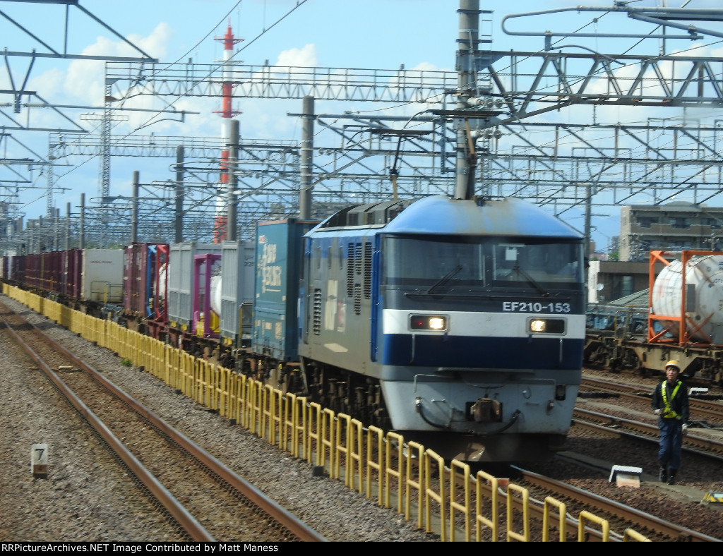 EF210-153
