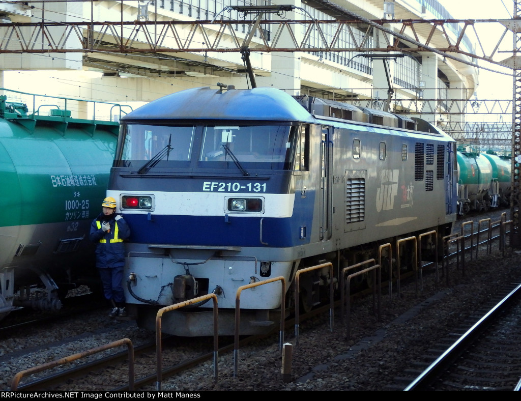 EF210-131 just dropped off it's cargo