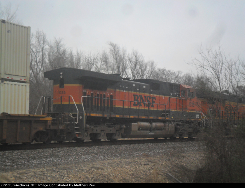 BNSF 1035