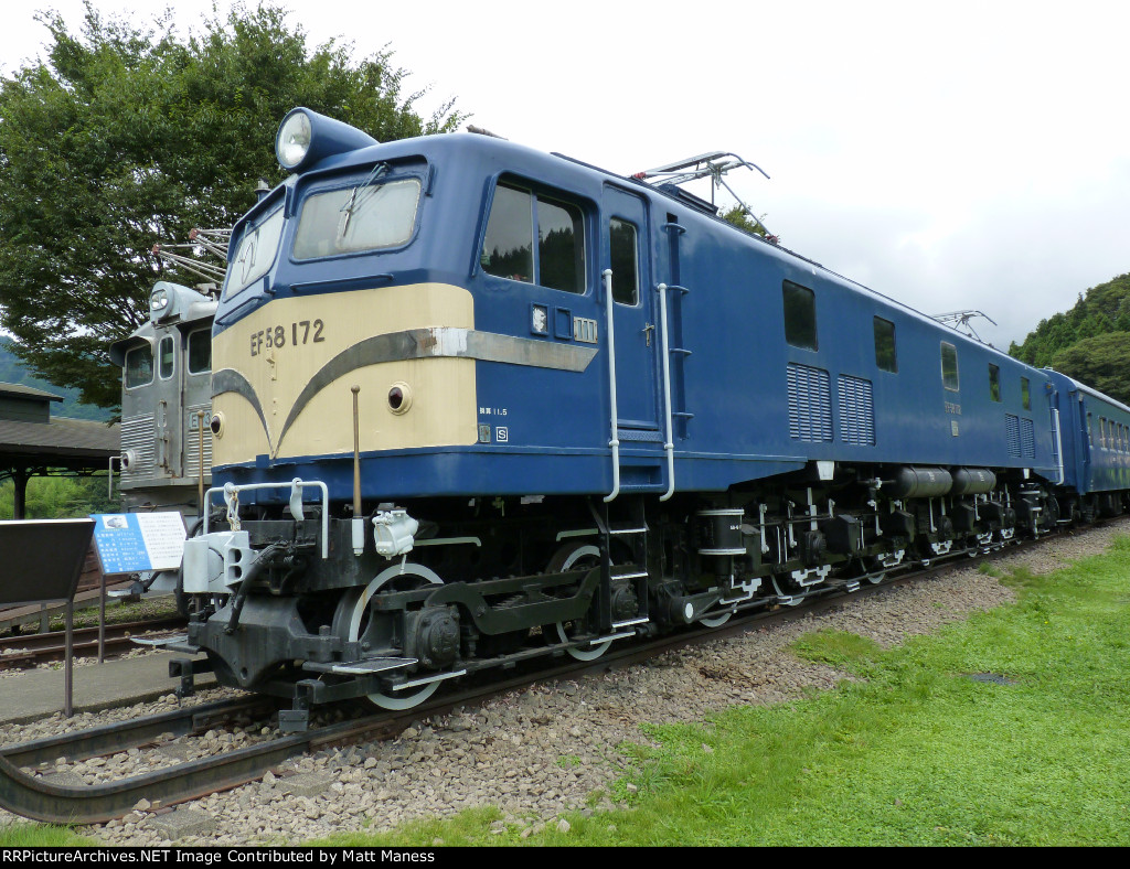 JNR EF58-172