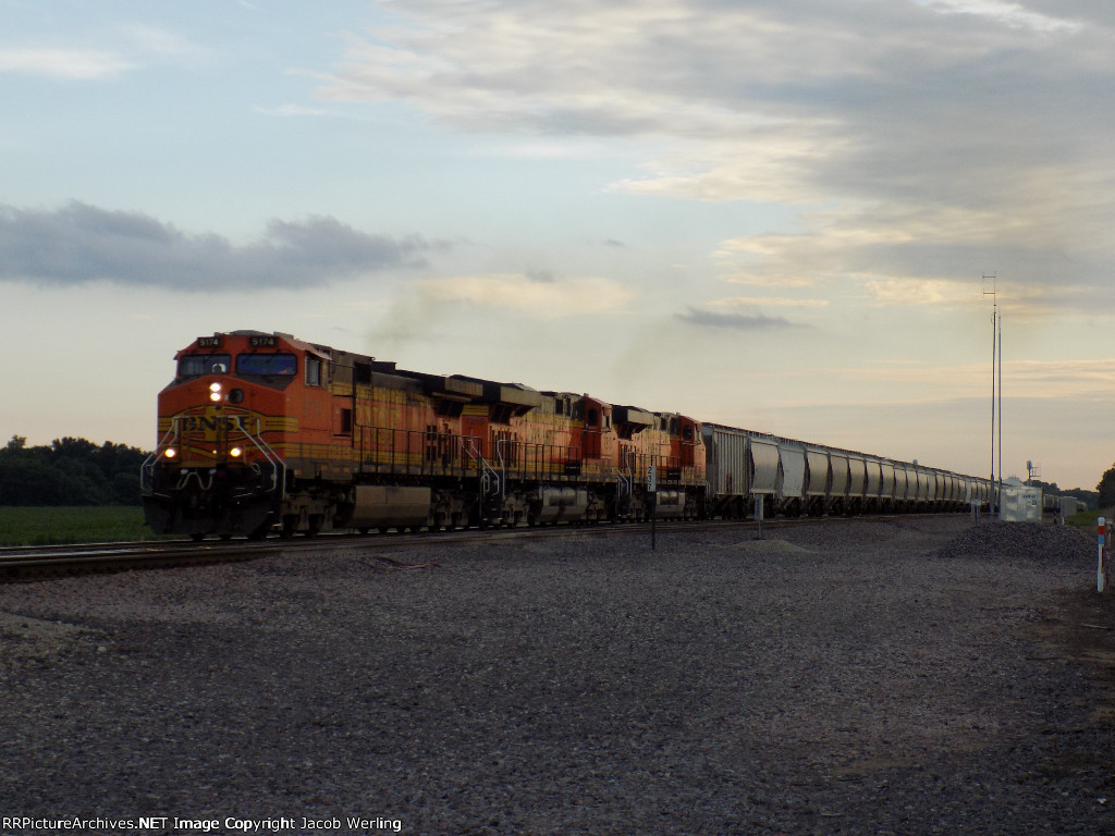 BNSF 5174