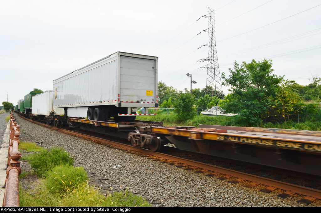 TTRX 360191 & 53 FT UPS Trailer