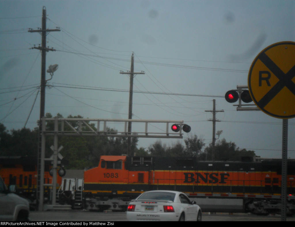 BNSF 1083