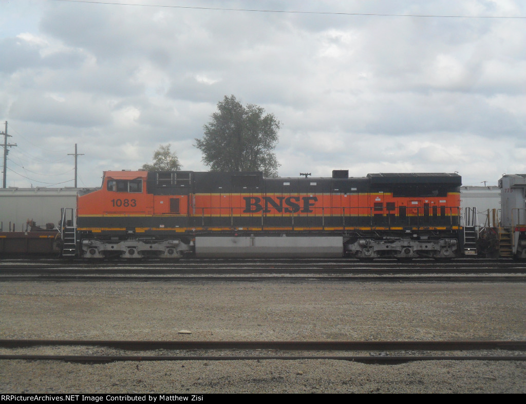 BNSF 1083