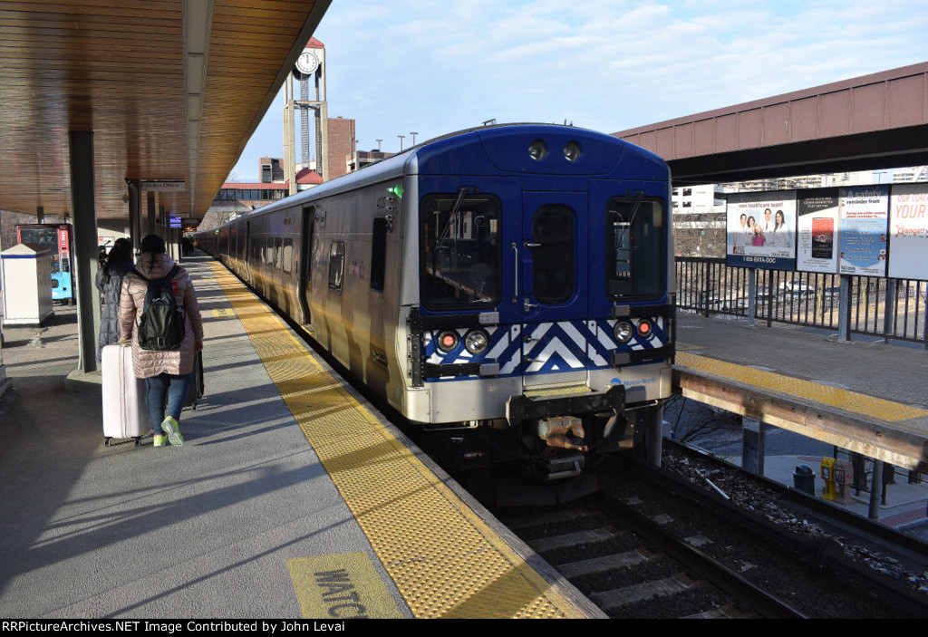 Metro North M7 Set
