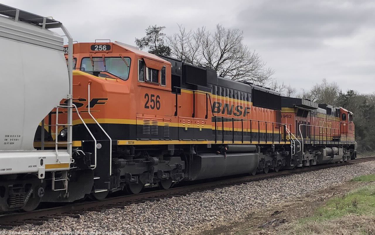 BNSF 256