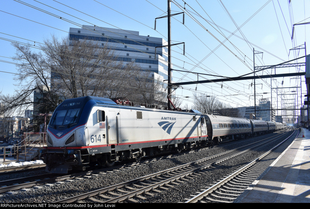 Northbound Amtrak Crescent Train # 20 running a few hours late