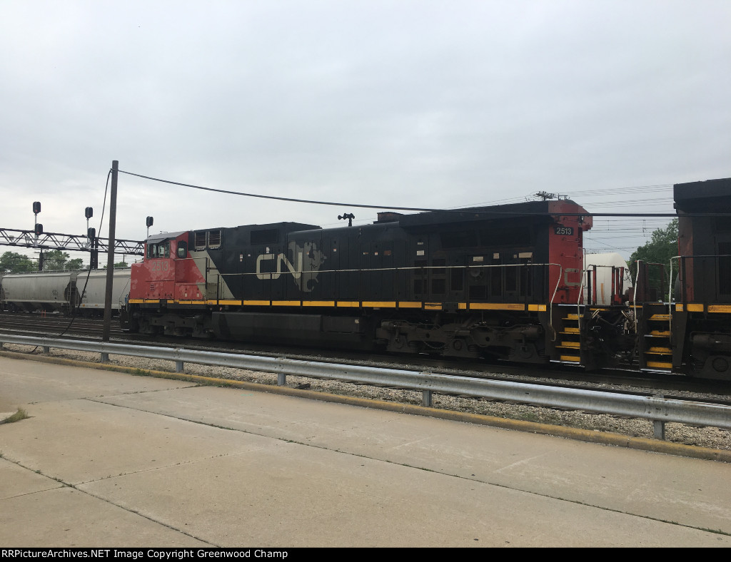 CN 2513