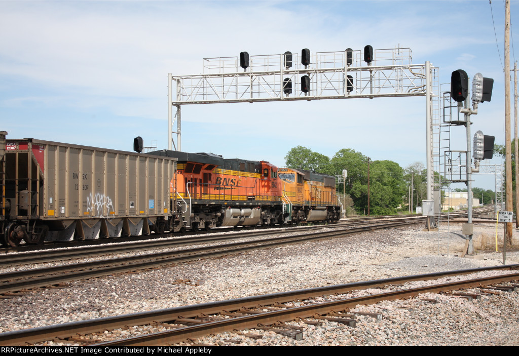 BNSF 5942 and 9843 as DPU.