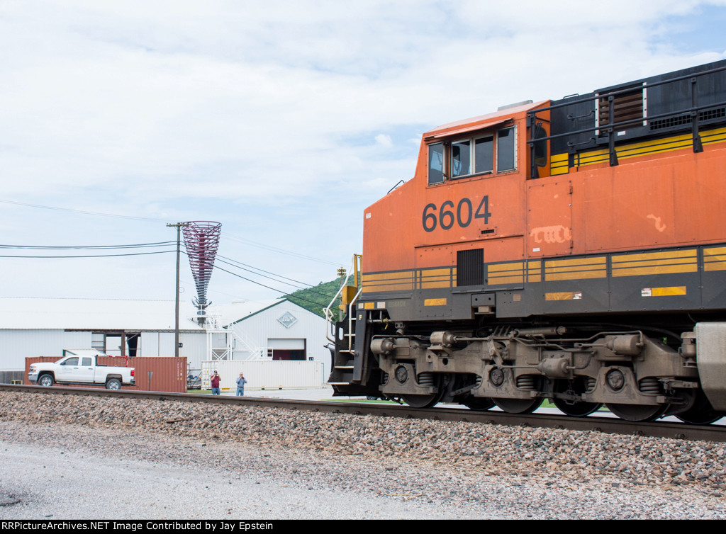 BNSF 6604 passes a "tornado"