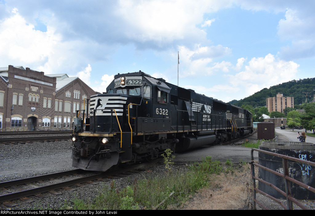 NS Light Engine Move passing through Downtown Wilmerding