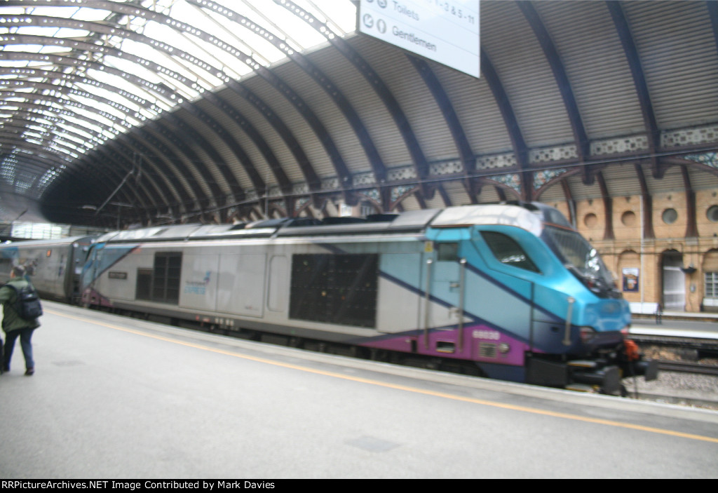 Train from Scarborough (1041) to Liverpool Lime Street.