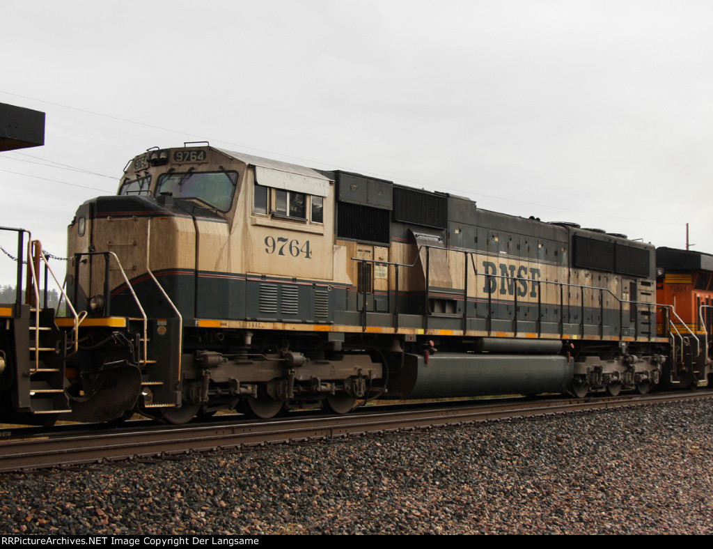 BNSF 9764