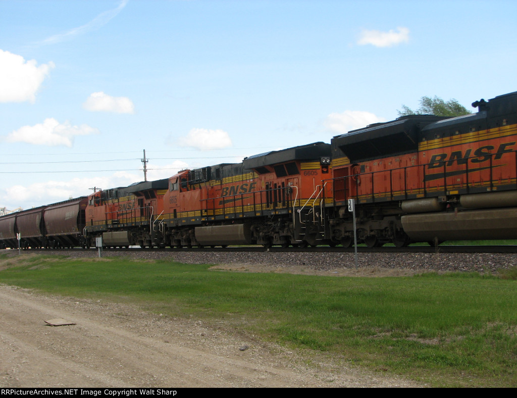 BNSF 6605
