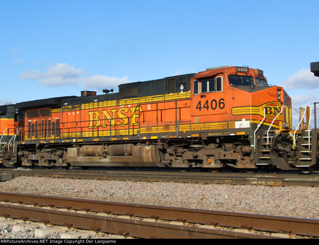 BNSF 4406