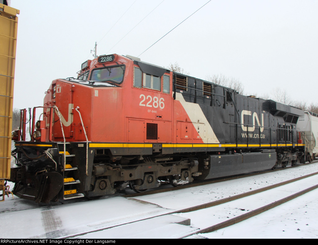 CN 2286
