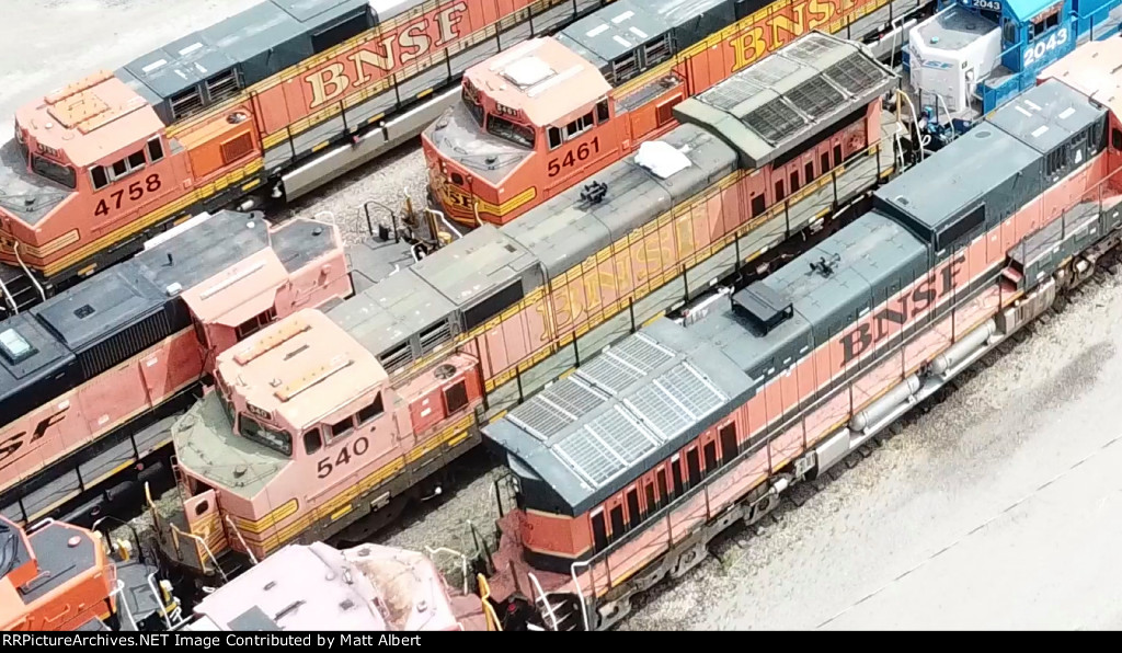 BNSF 540, one of the last H2 B40-8ws.