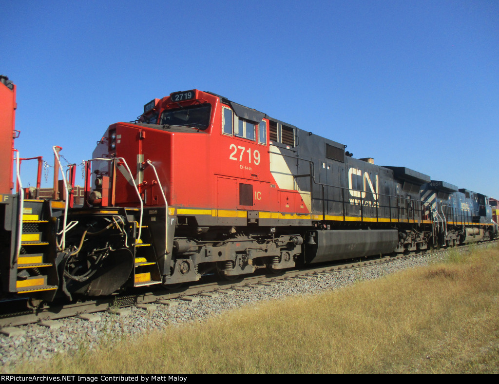 CN 2719
