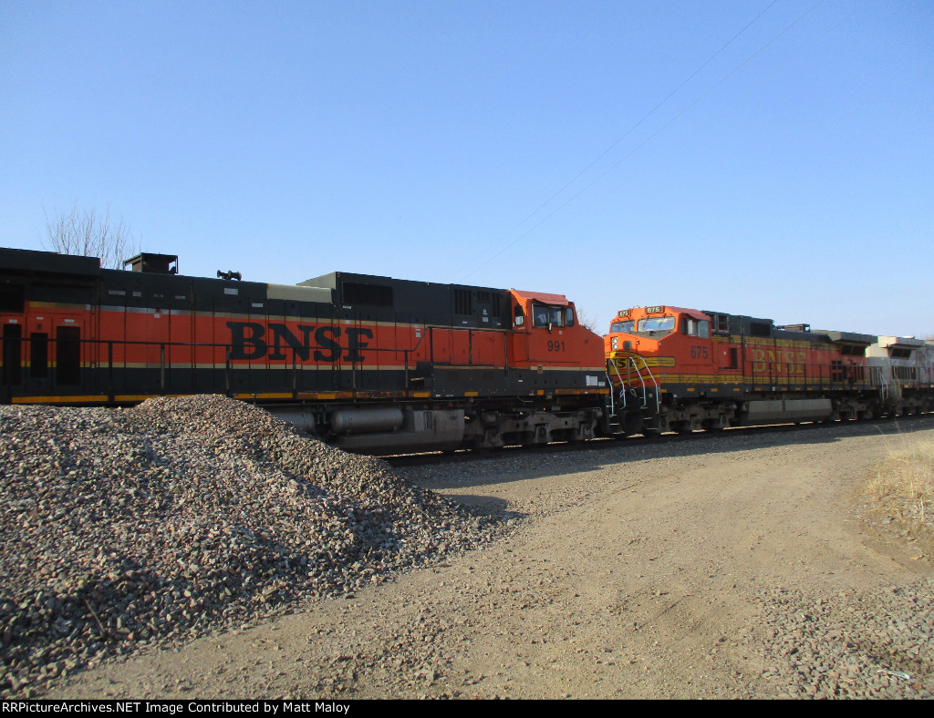 BNSF 675