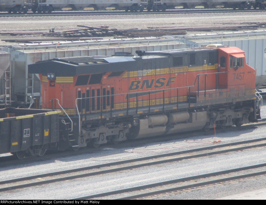 BNSF 7457